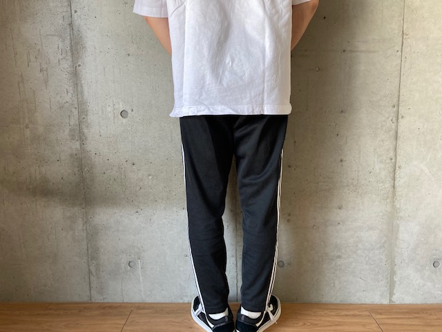 【アディダス】ベッケンバウアートラックパンツ（CW1269）のサイズ感やメンズコーデをレビュー｜ピースブログ